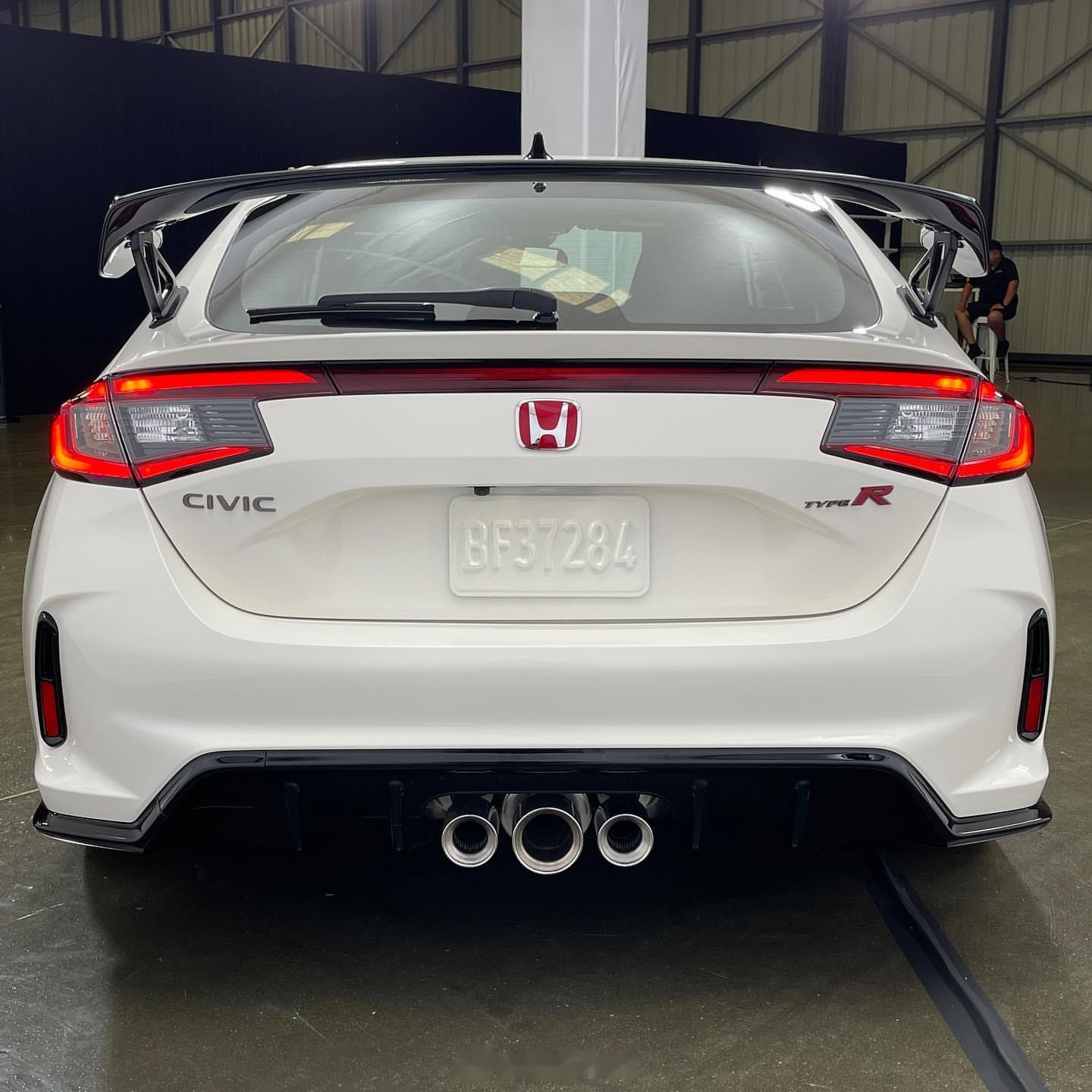 2023款本田Civic Type R，配备米其林Pilot Sport 4S轮_undefined_易车社区