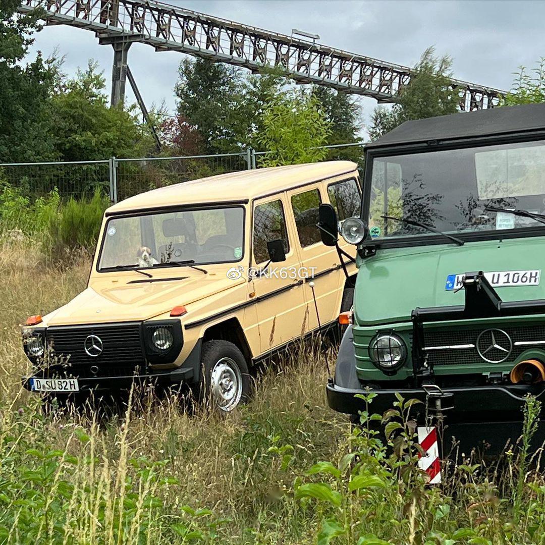 (⊙o⊙)哇 地球上顶级复古玩家的收藏 1982年的w460军版大G和1968年_奔驰G级社区_易车社区