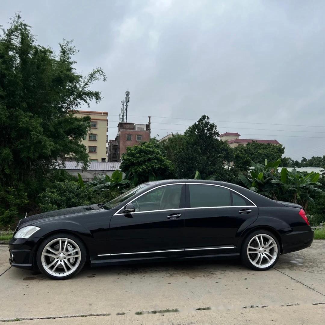 经典的火箭奔W221，以前不能拥有，现在值得入手填鸭说车汽车#汽车视觉#_奔驰S级社区_易车社区