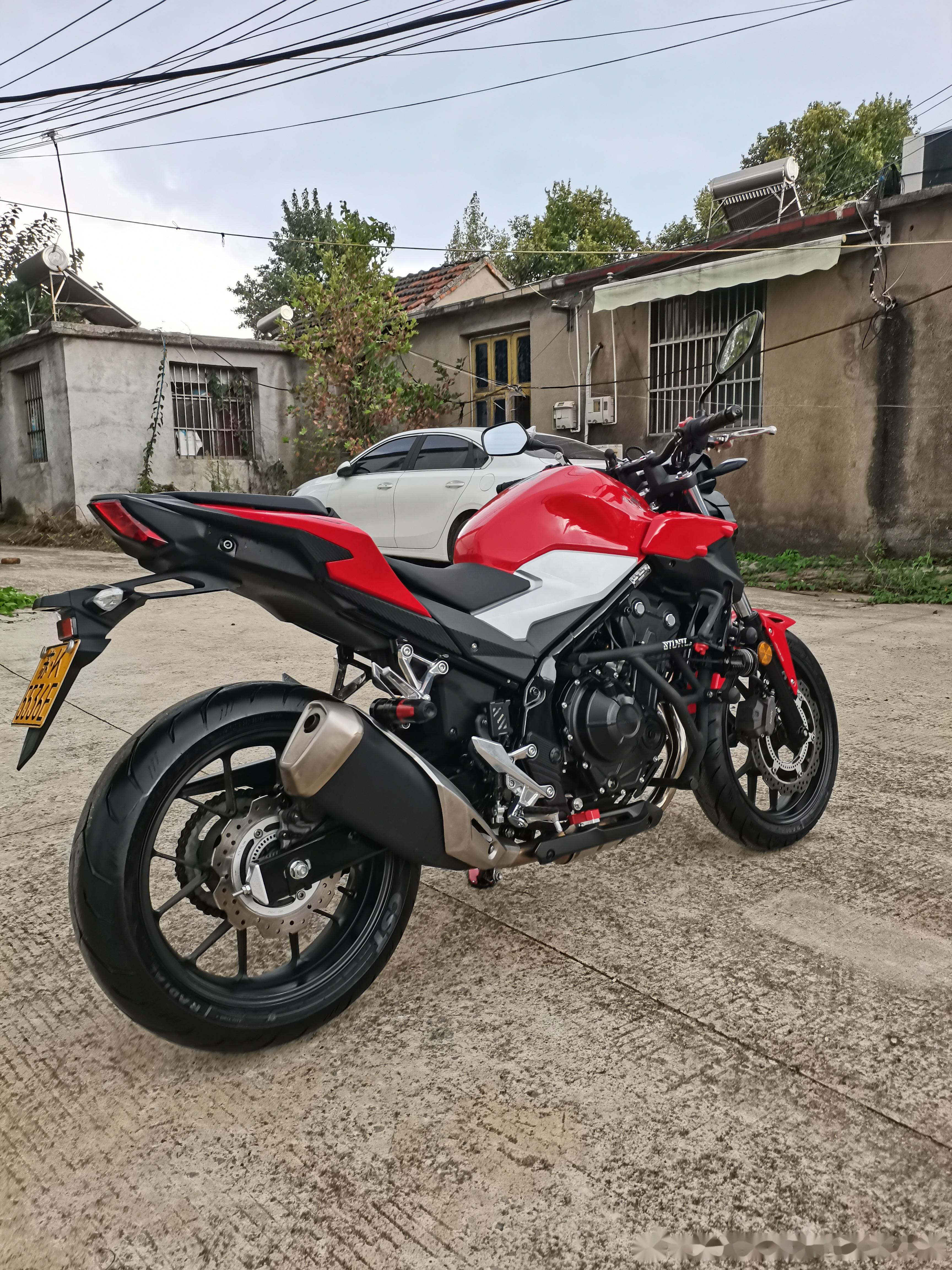 最新到货21年本田cb400f 六千多公里 改装圆灯、护杠、射灯 成色完美 喜欢_摩托车社区_易车社区