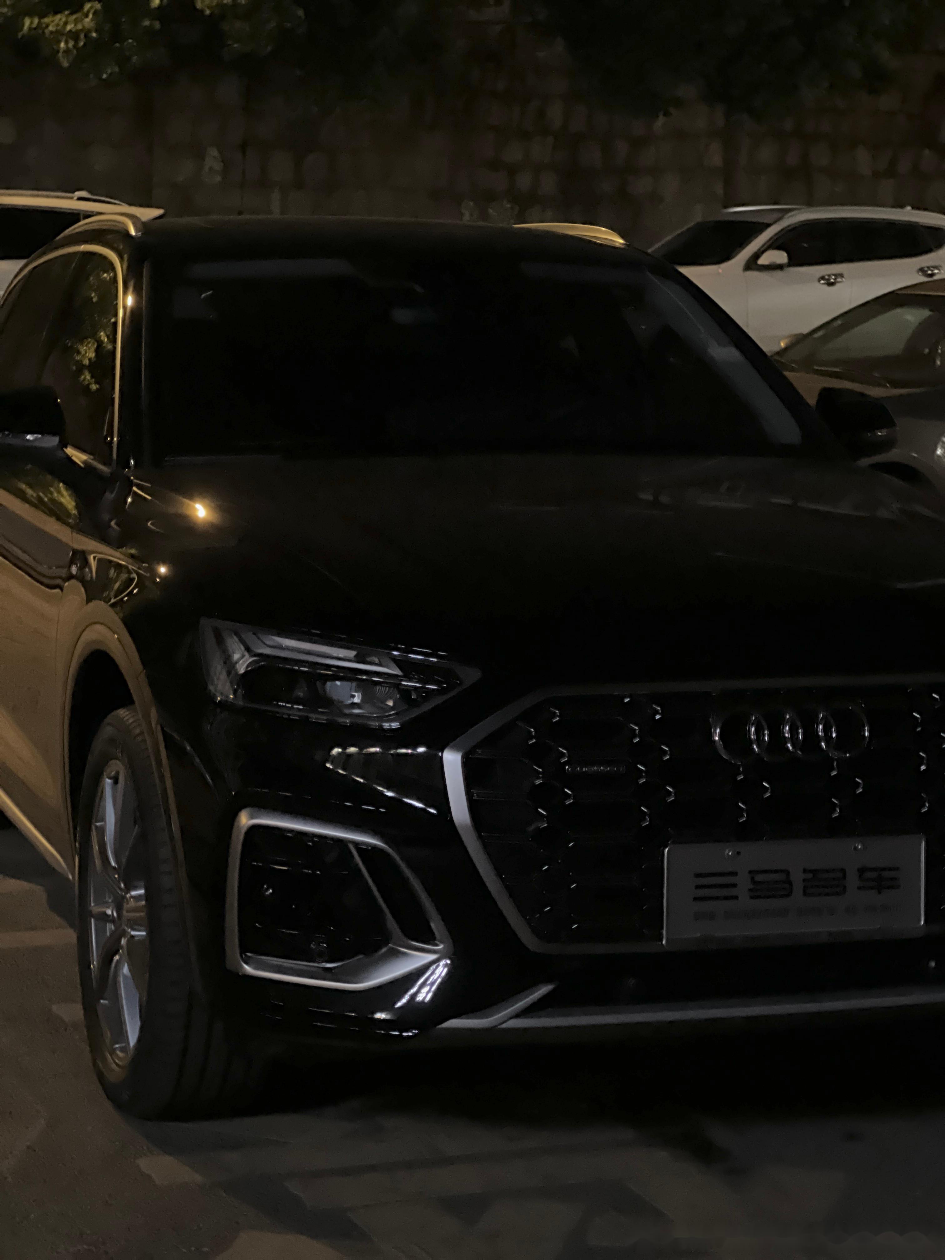 昨天25的油耗今天20 真的很有成就感 每次停完车都忍不住回头看 我的车车真帅！_奥迪Q5L Sportback社区_易车社区