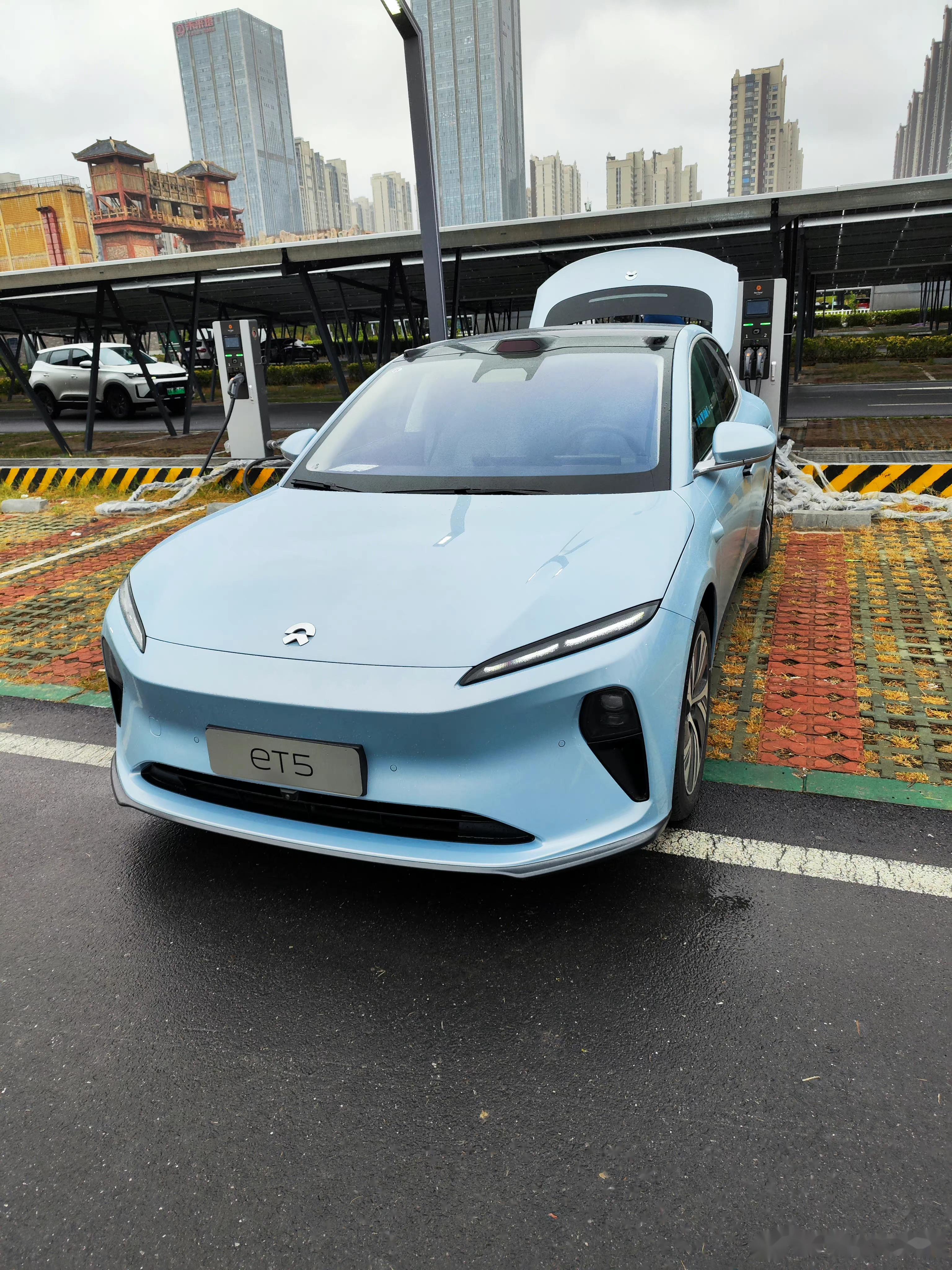 爱了爱了，有点好开#蔚来et5#_蔚来ET5社区_易车社区