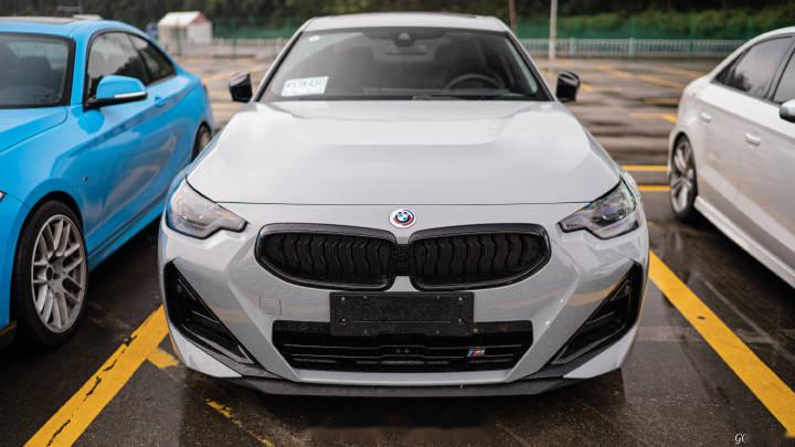 宝马M240i 4S都见不到的实车 SMD能见到 朴实无华的直列六缸 据说是广东_宝马2系社区_易车社区