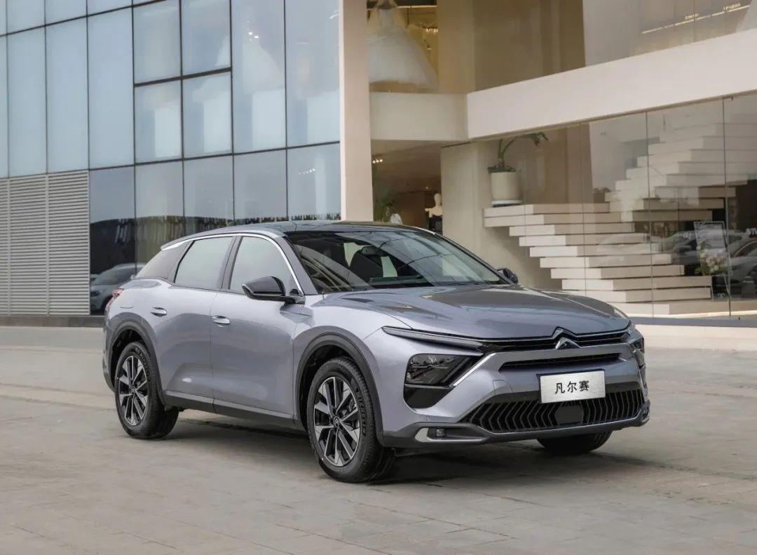 如果后期标致408X上市，它和自家兄弟雪铁龙凡尔赛C5X该怎么选？ 凡尔赛C5X_凡尔赛C5X社区_易车社区