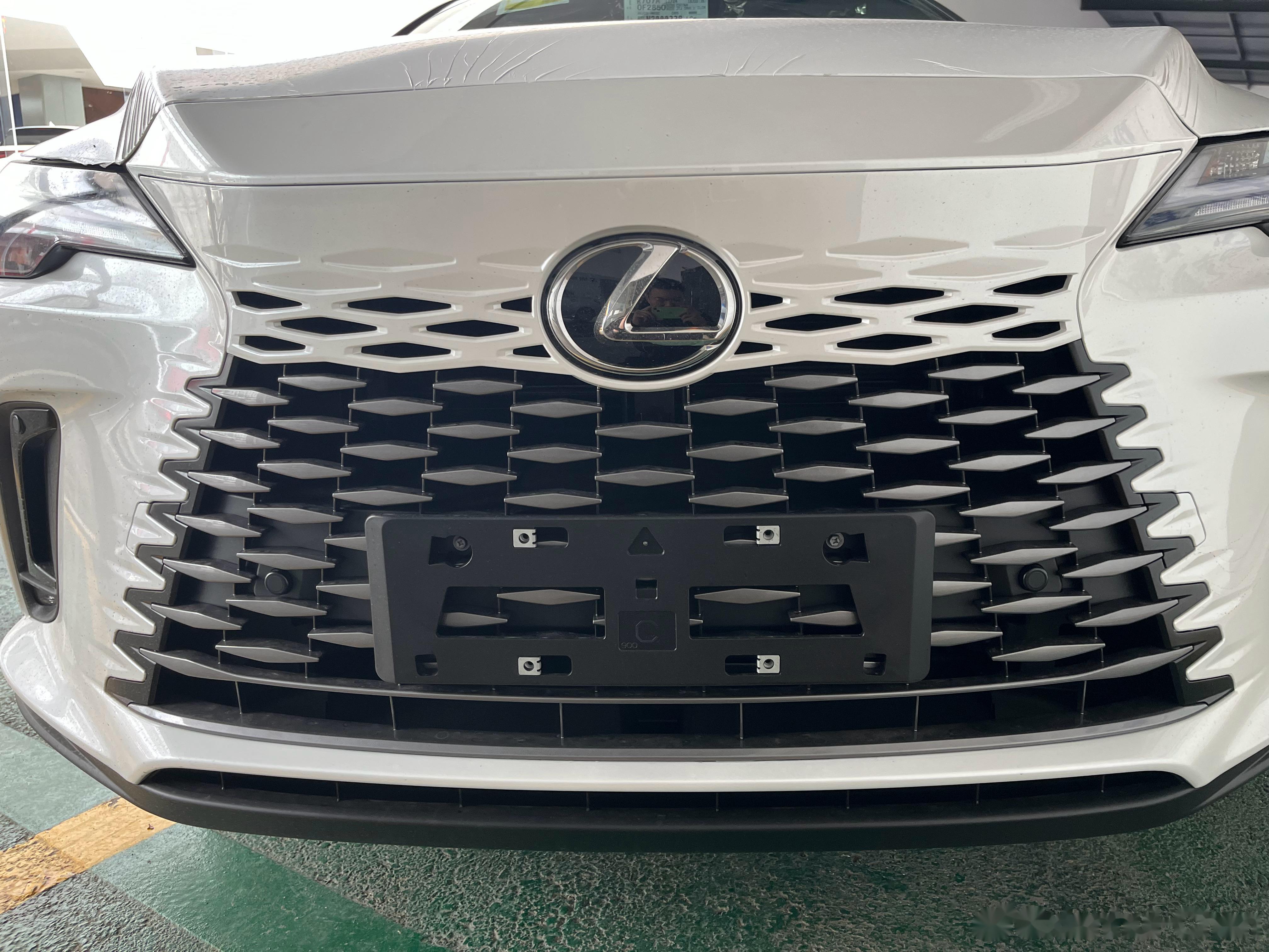 揸得凌志，人生如意。 雷克萨斯全新RX系列 RX350h _雷克萨斯RX社区_易车社区