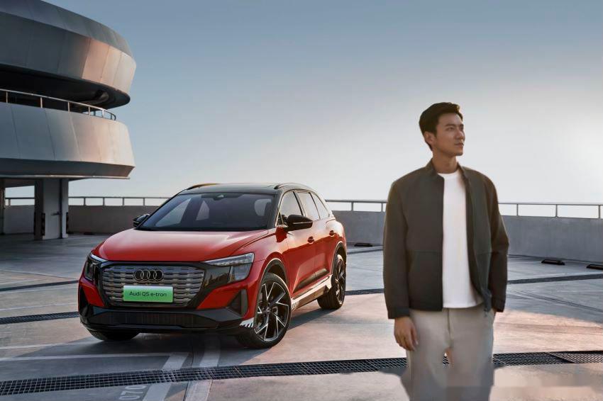 刚才无意看到了上汽奥迪Q5e-tron的广告，被帅到了，果然买SUV还得买这种中_奥迪Q5 e-tron社区_易车社区