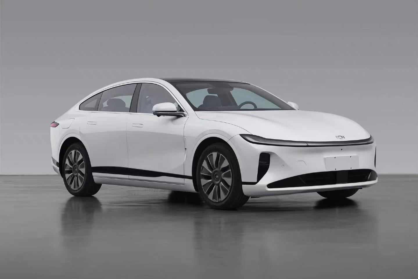 深蓝SL03的兄弟？这是长安启源A07，首先个头不小，车身尺寸为4905、191_深蓝SL03社区_易车社区