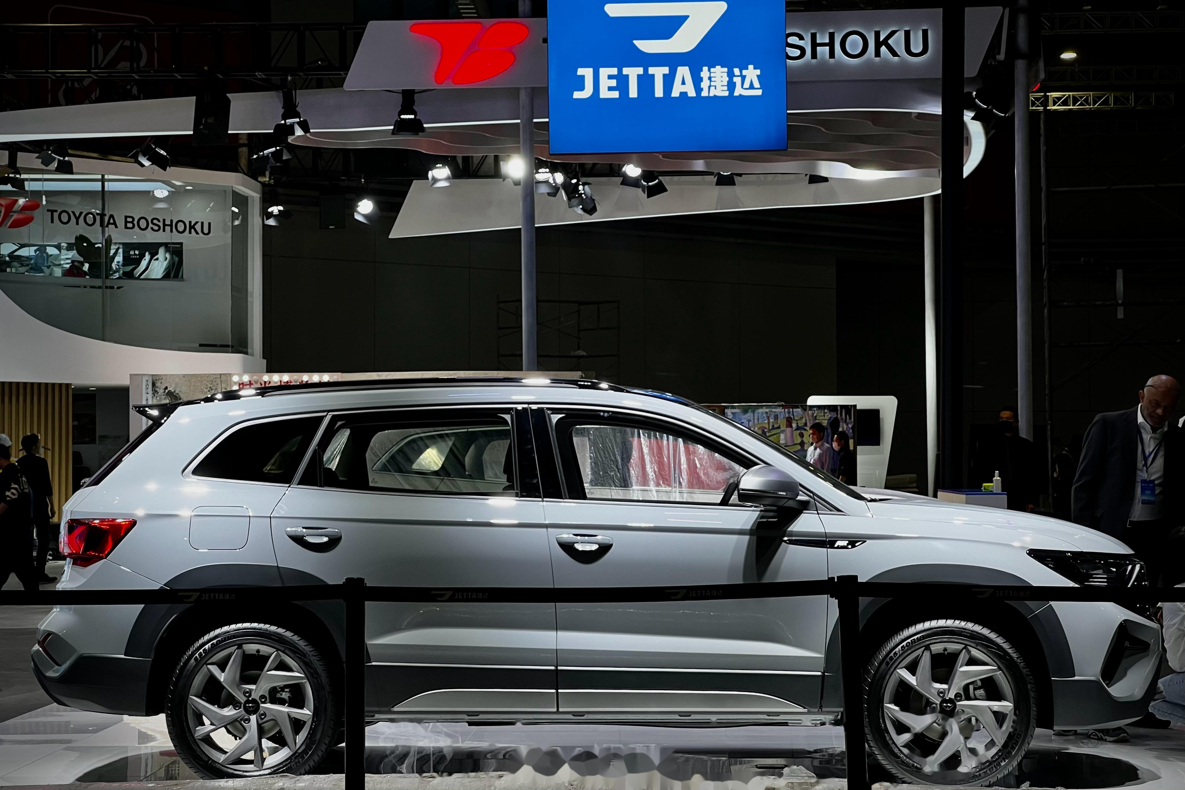 上海车展新捷达VS7 ABT限量版与广汽传祺影豹R·ABT同时亮相，两种完全不同_影豹社区_易车社区