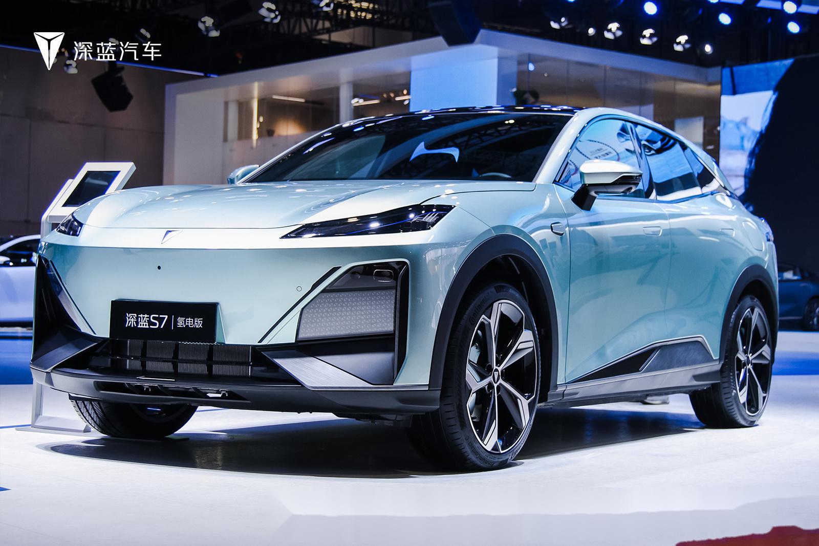 深蓝汽车凭什么引爆上海车展？ SL03、S7双子星车型惊艳亮相 全场焦点，盛况非_深蓝SL03社区_易车社区