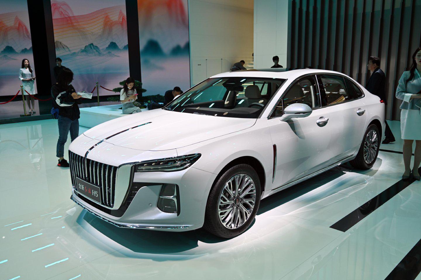 全新红旗H5 HEV B+级智慧豪华轿车 搭载红旗自主研发的“旗偲1.0”座舱系_红旗H5社区_易车社区