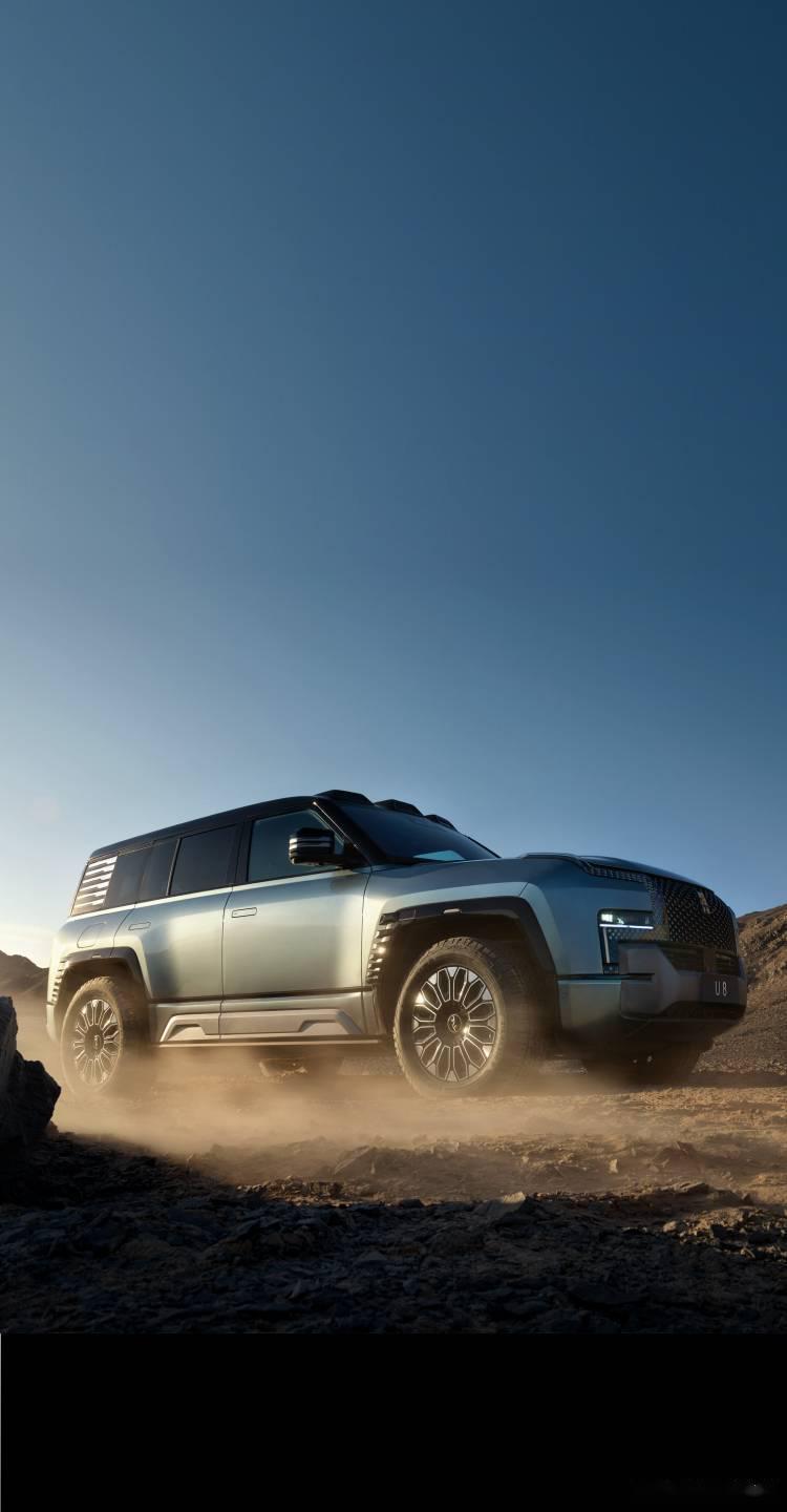 仰望U8 豪华越野SUV 尺寸5319*2050*1930mm 轴距3050mm_仰望U8社区_易车社区