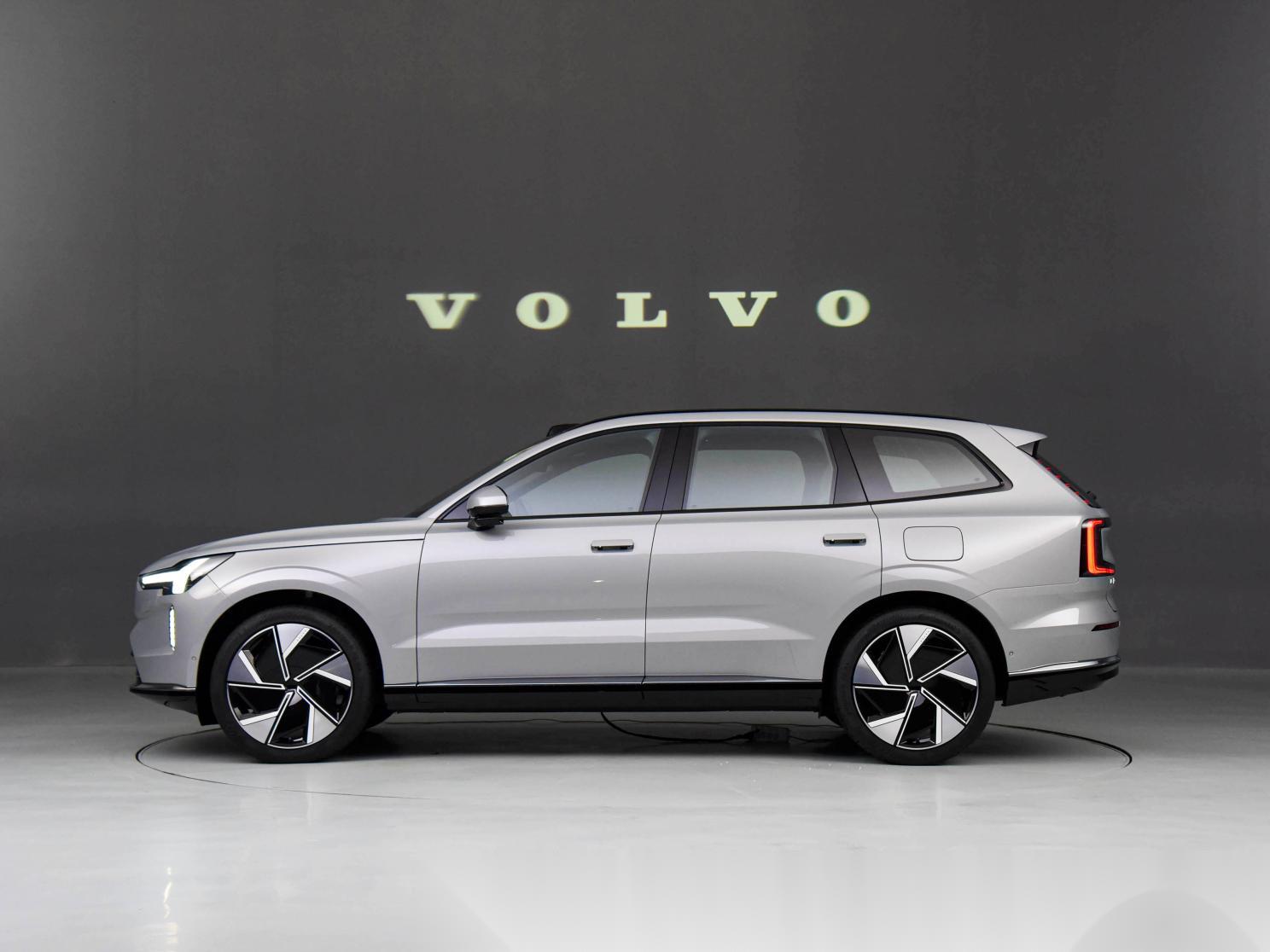 沃尔沃纯电MPV EM90及EX90最新消息 新车的长宽高为5037/1964/_沃尔沃EX90社区_易车社区