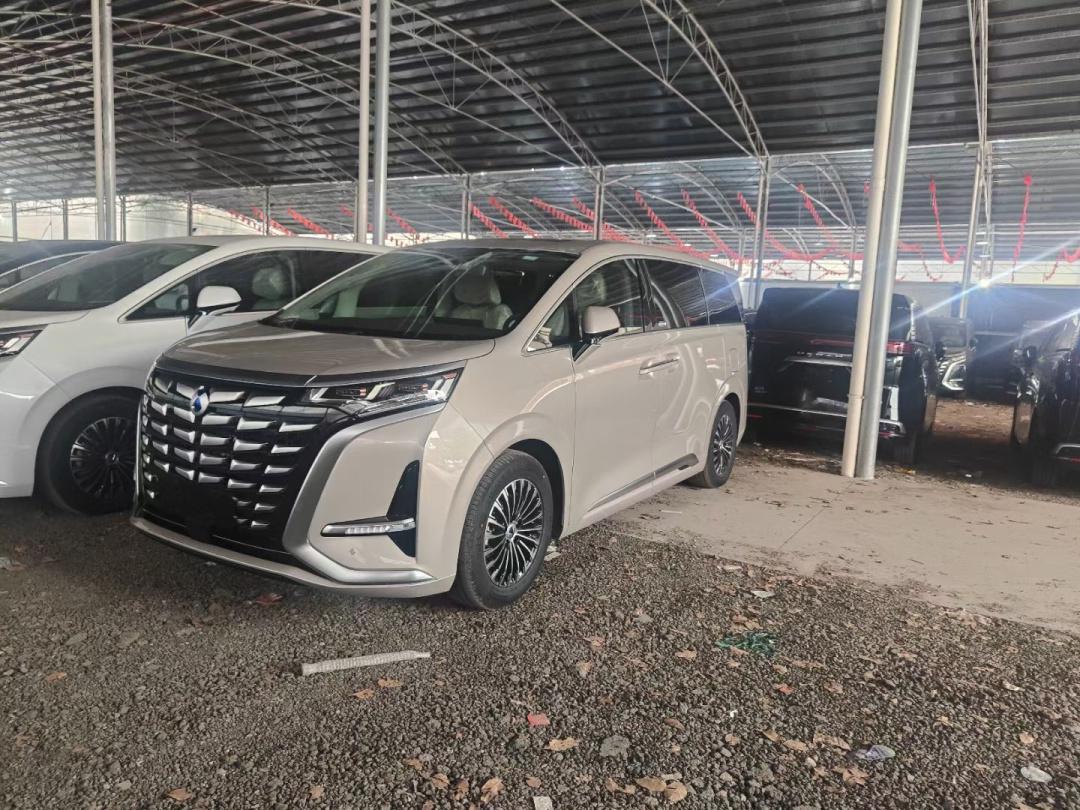 腾势D9 dmi金色_腾势D9社区_易车社区