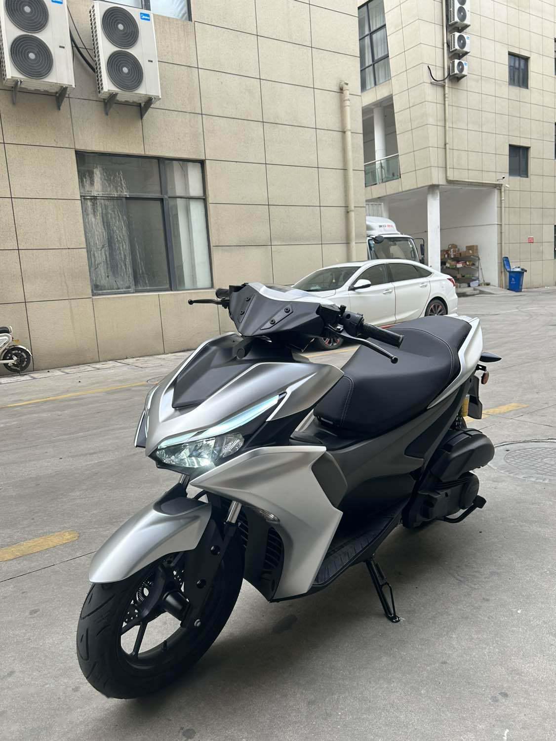 金功nvx水冷180出来了 2023.8 金功NVX180 金功 踏板 国产 台_汽车杂谈社区_易车社区