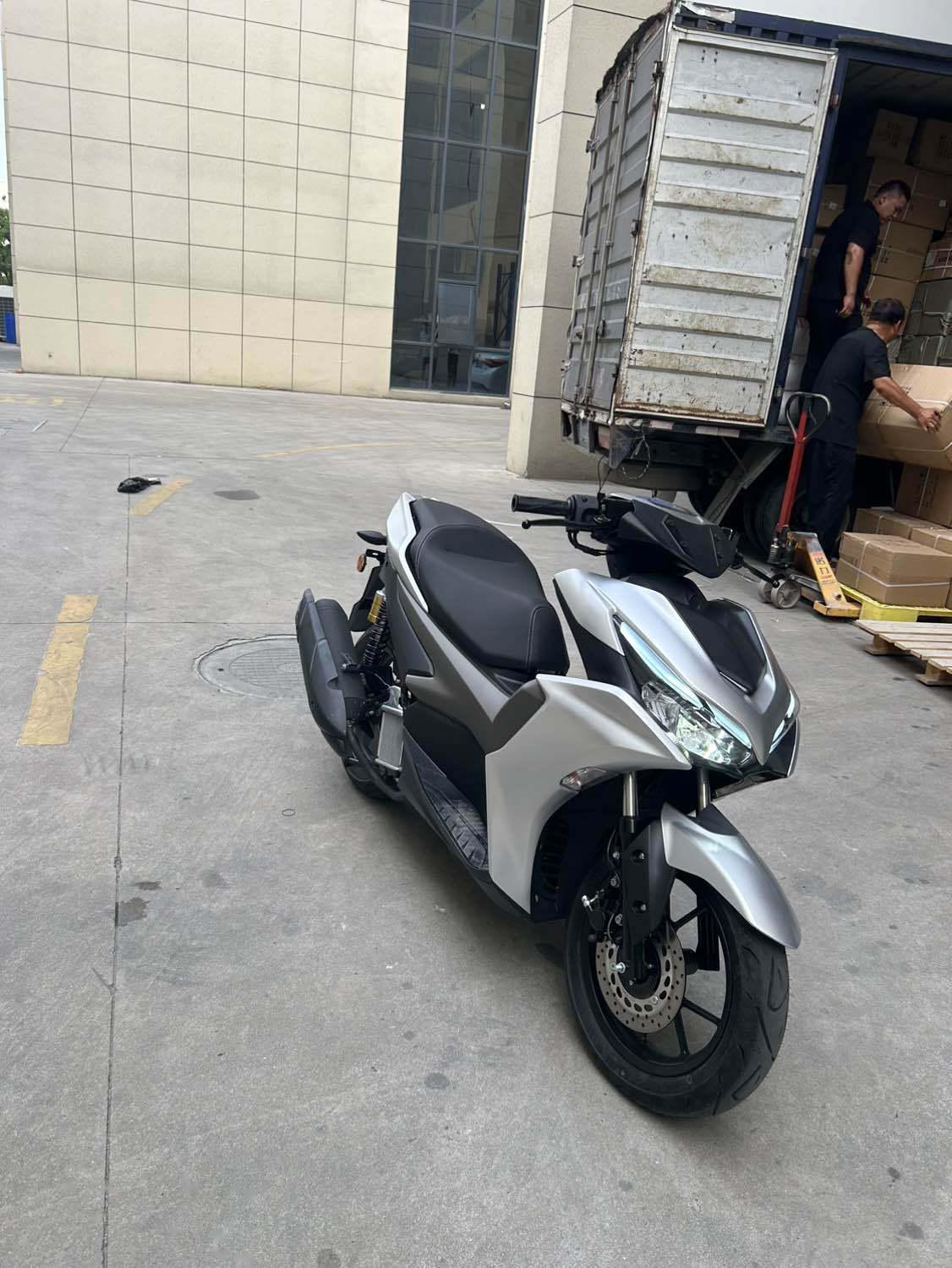 金功nvx水冷180出来了 2023.8 金功NVX180 金功 踏板 国产 台_汽车杂谈社区_易车社区