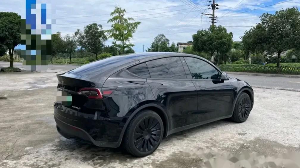 网友半年钱提了一辆MODEL Y，至今6个月多点，行驶了1.2万公里。给大家分享_Model Y社区_易车社区