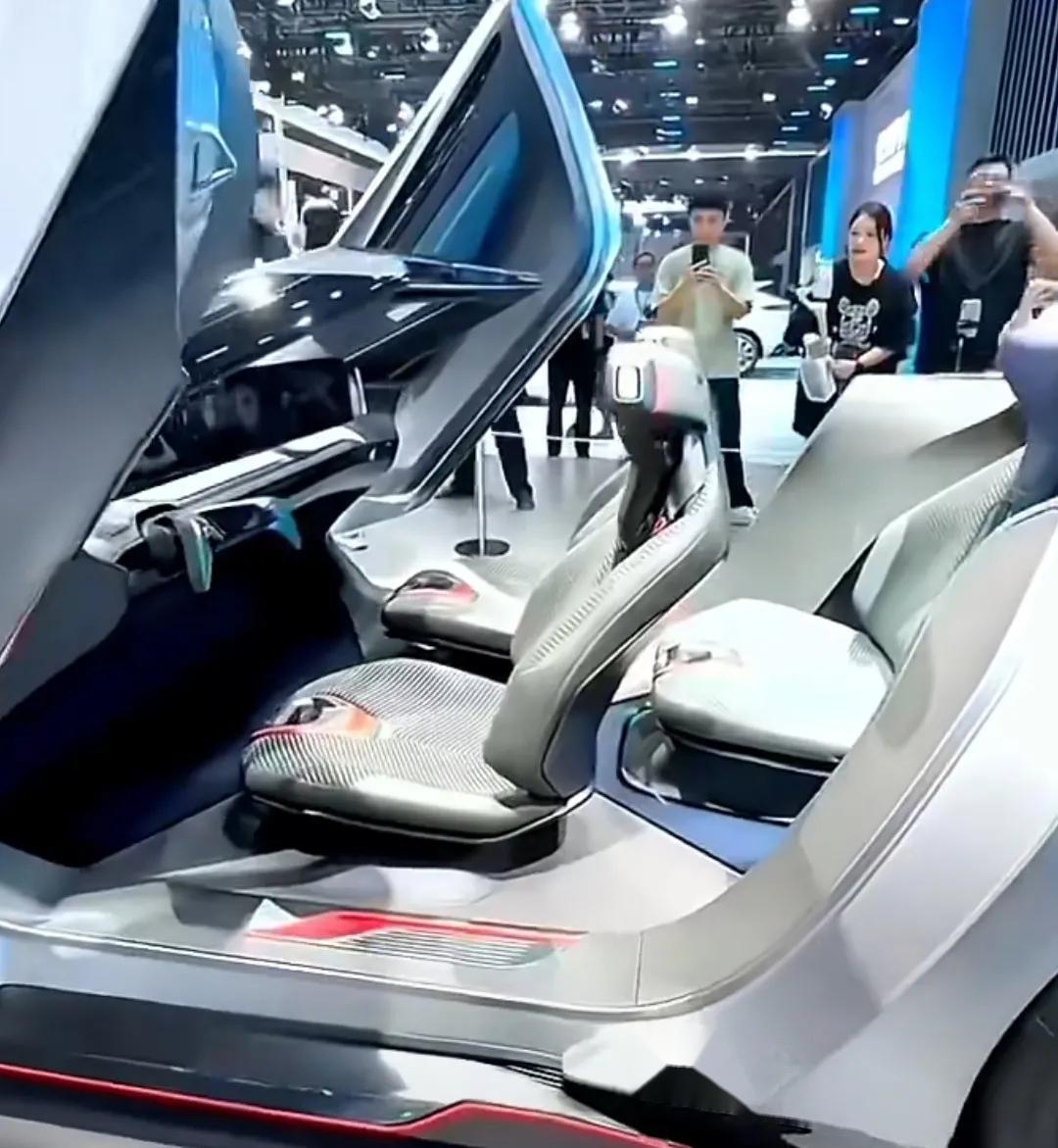 【长安VIIA2023款顶配版】报价_图片_-参数_易车