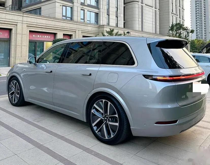 最近打算换车，预算30万选中大型suv，问界m7、理想L8、领克09新能源、蓝山_蓝山 DHT PHEV社区_易车社区