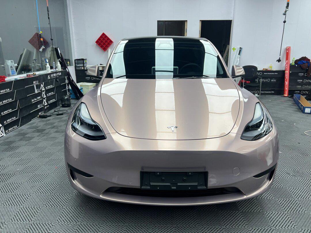 一出门就有路人问这个颜色哪里贴的_Model Y社区_易车社区