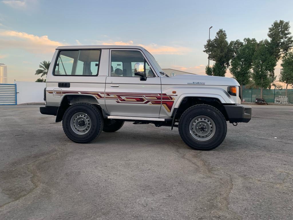 【实拍】2024款丰田LC71 4.0 自动挡_汽车杂谈社区_易车社区