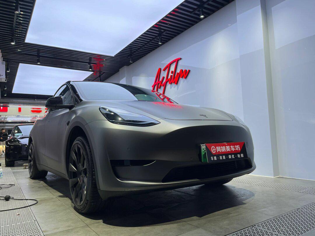 特斯拉model 施工细节💕CYS超哑山灰_Model Y社区_易车社区