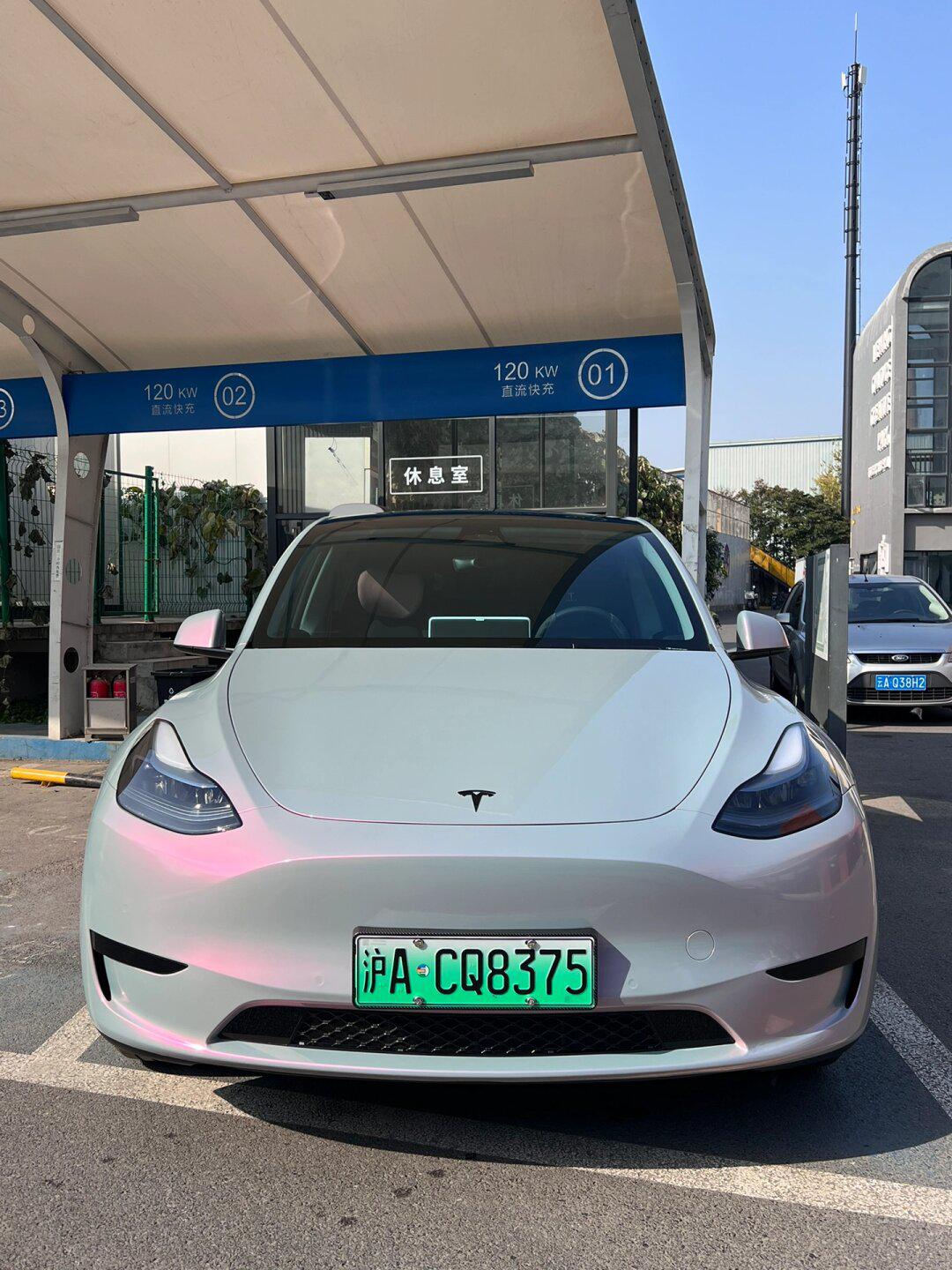 某些角度这颜色还挺好看_Model Y社区_易车社区