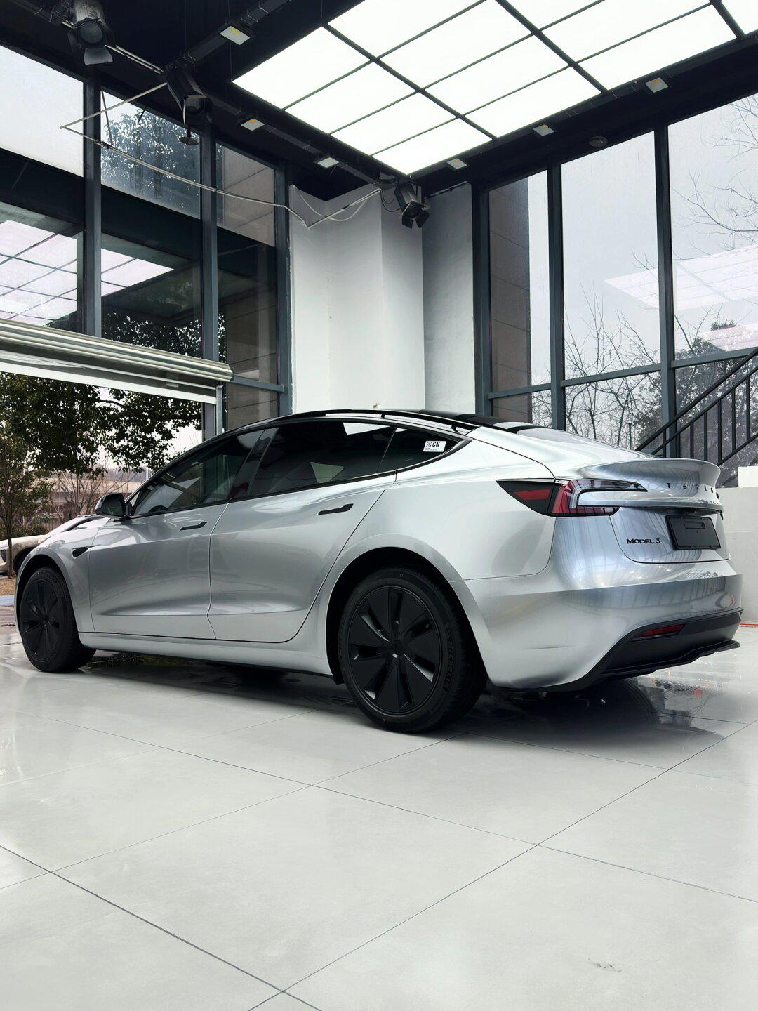 特斯拉Model3改Gt银，老妈见了都夸好_Model 3社区_易车社区