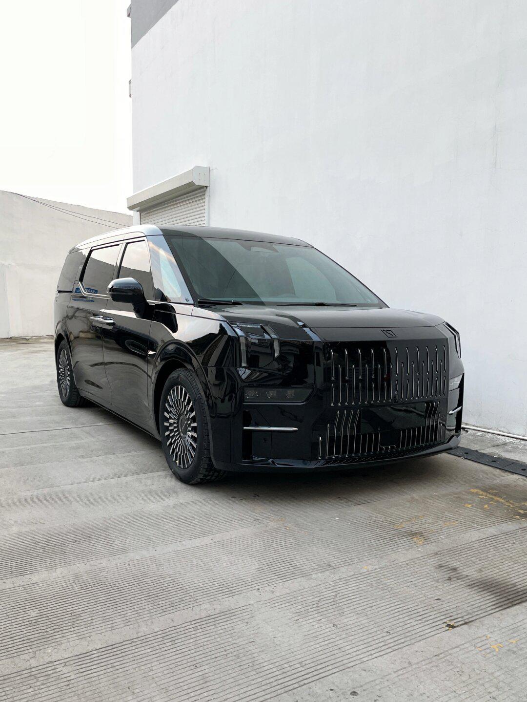 极氪 | 009 一黑到底.飒疯啦！Cool～_ZEEKR 009社区_易车社区