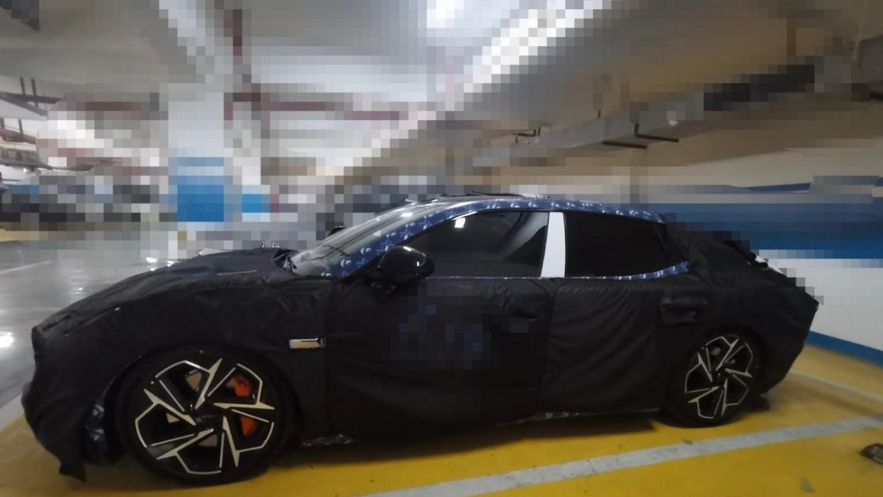 领克E371被正式定名为“领克Zero”有人说是致敬那台被拿走的车，其实更像是领_ZEEKR 001社区_易车社区