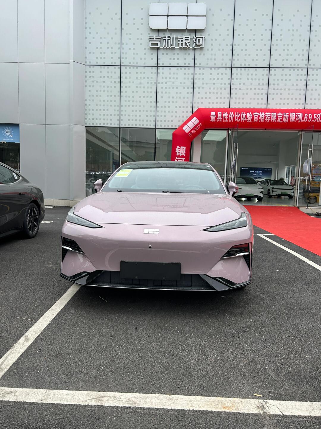 银河e8不愧是新一代旗舰轿车_银河E8社区_易车社区