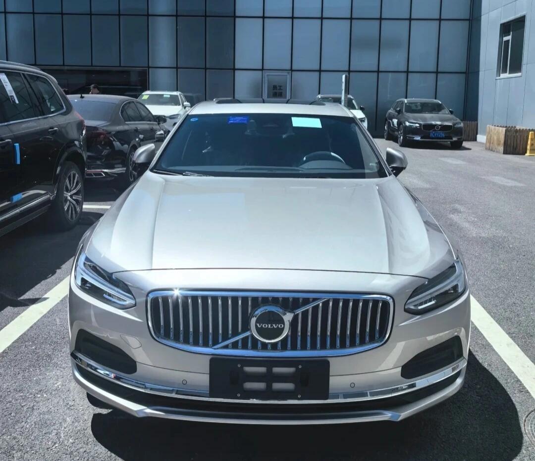 全网最热乎！2025款沃尔沃变化解读！_沃尔沃S60/S60 插电混动社区_易车社区