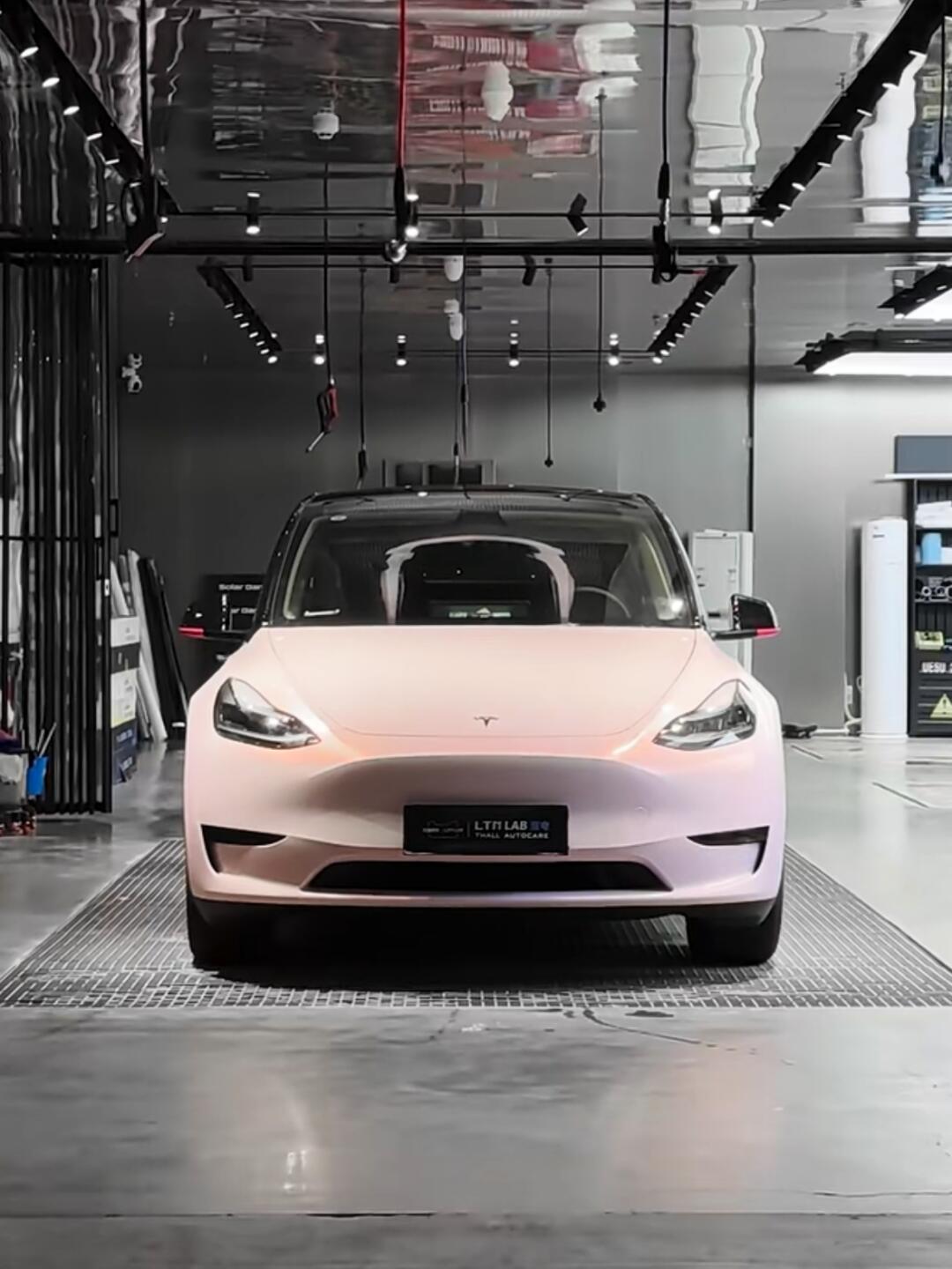 Model Y｜救命‼️这颜色谁受得了啊💗_Model Y社区_易车社区