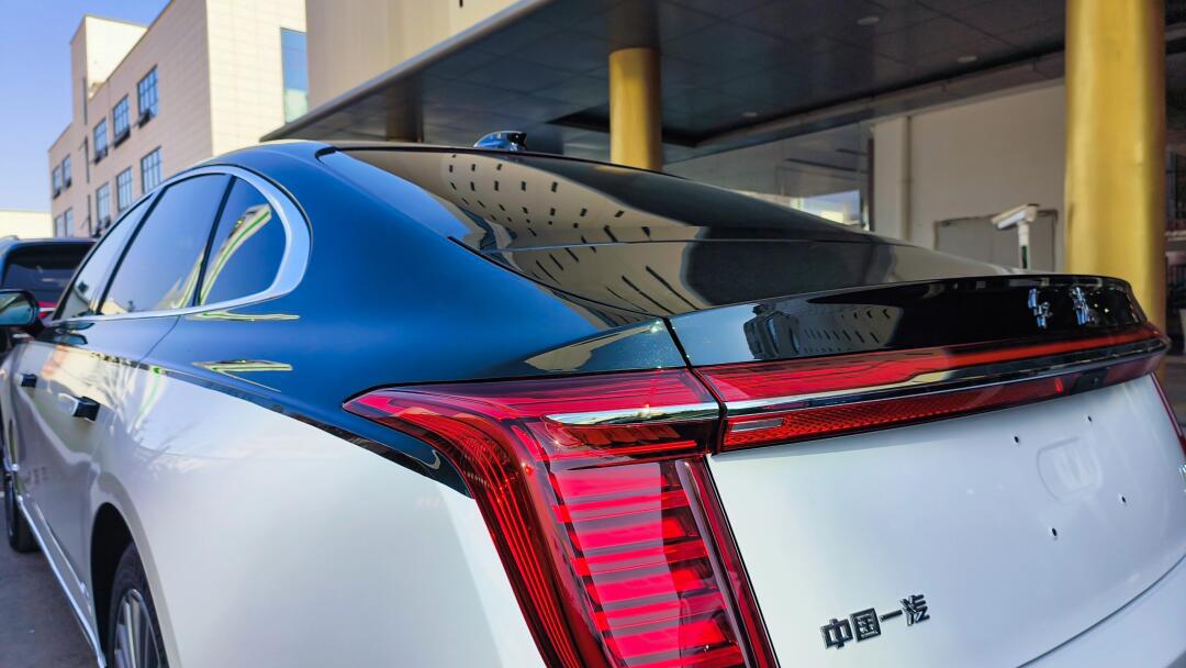 黑白双拼H9_红旗H9社区_易车社区