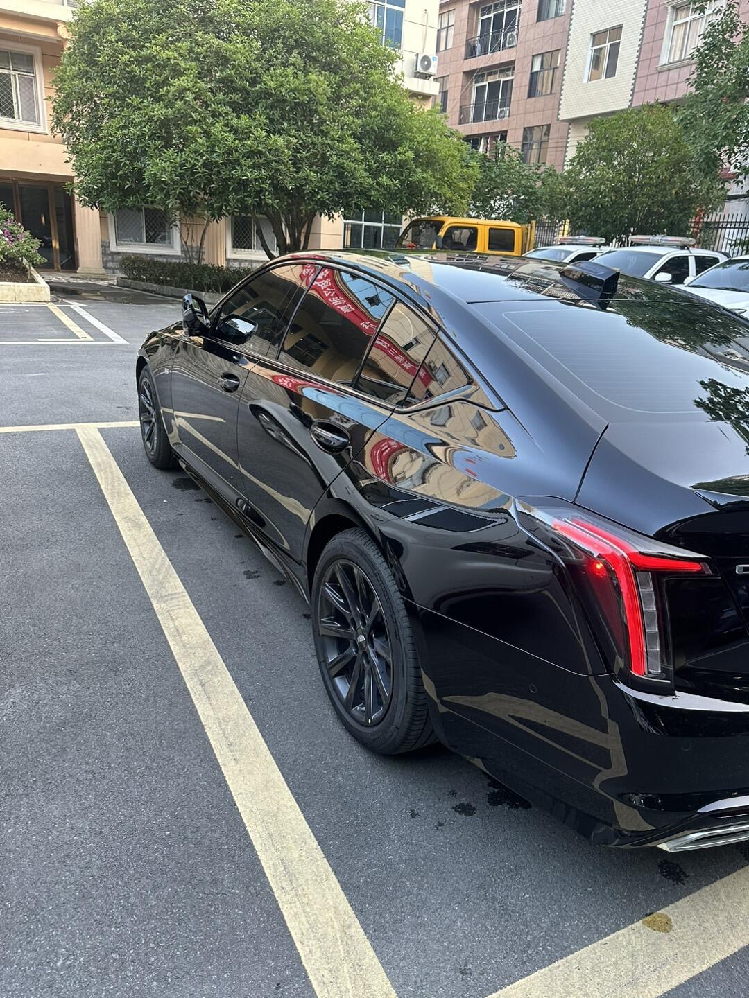 开了1500公里了，24年尊贵版ct5，潜谈一下用车感受： 1.高速，为高速而生_凯迪拉克CT5社区_易车社区