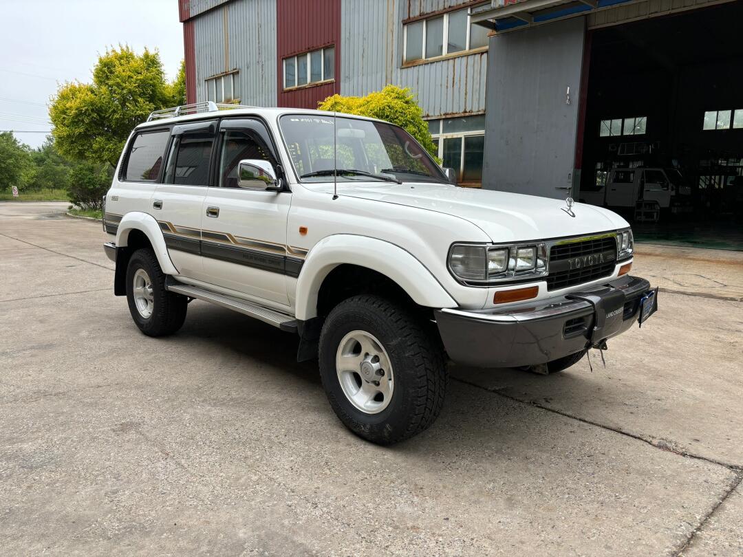 🚗陆地巡洋舰 LC80，越野之魂永燃🔥_兰德酷路泽社区_易车社区