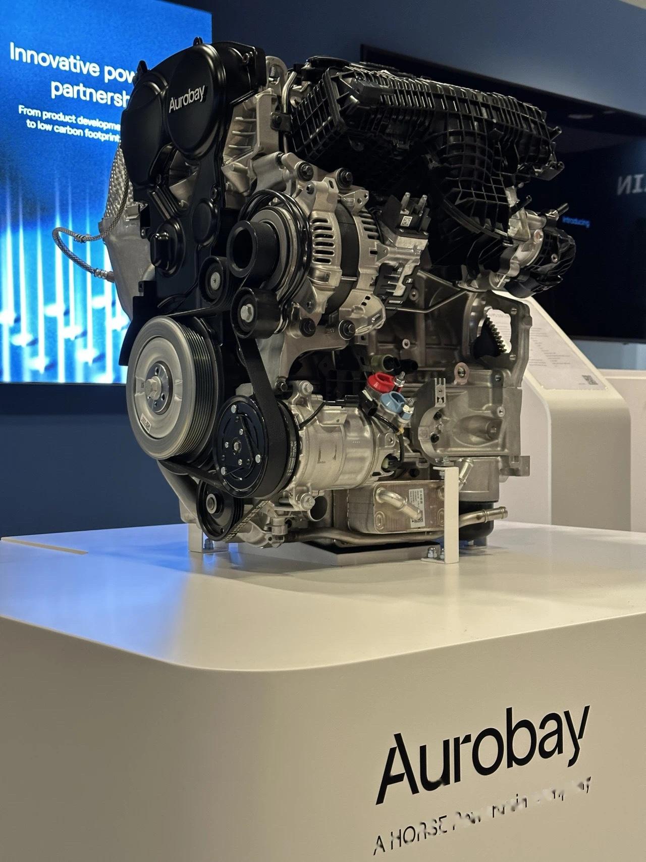 吉利旗下动力总成企业Aurobay极光湾展示了一款最新的2.0L米勒循环发动机。_汽车杂谈社区_易车社区