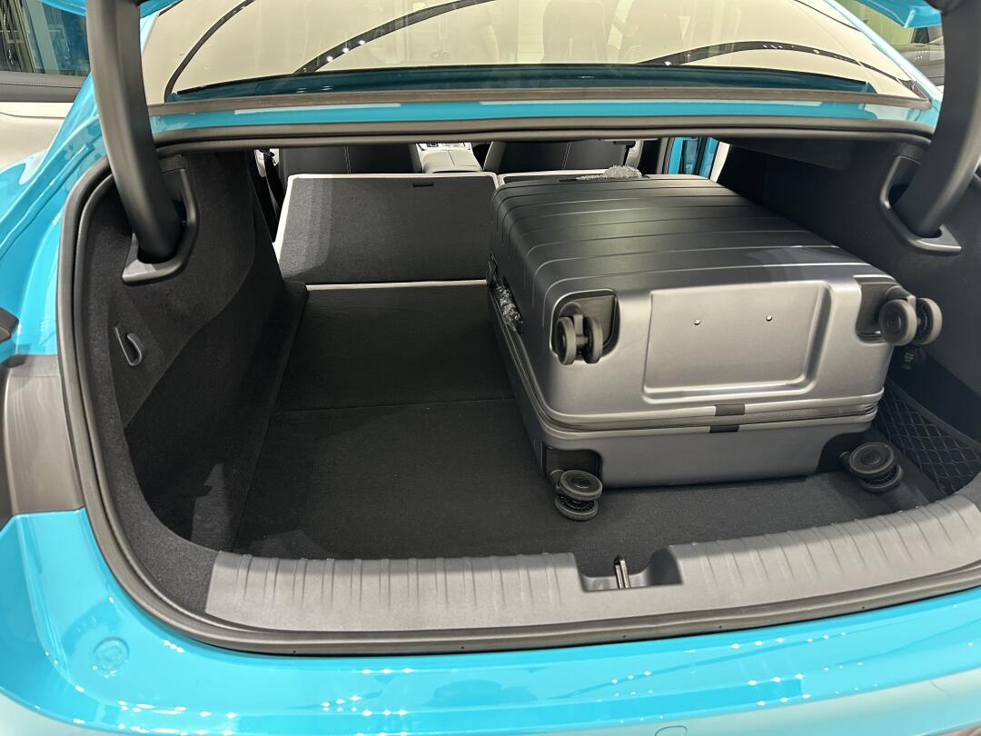 小米SU7真能装🤓我真的服啦_小米SU7社区_易车社区