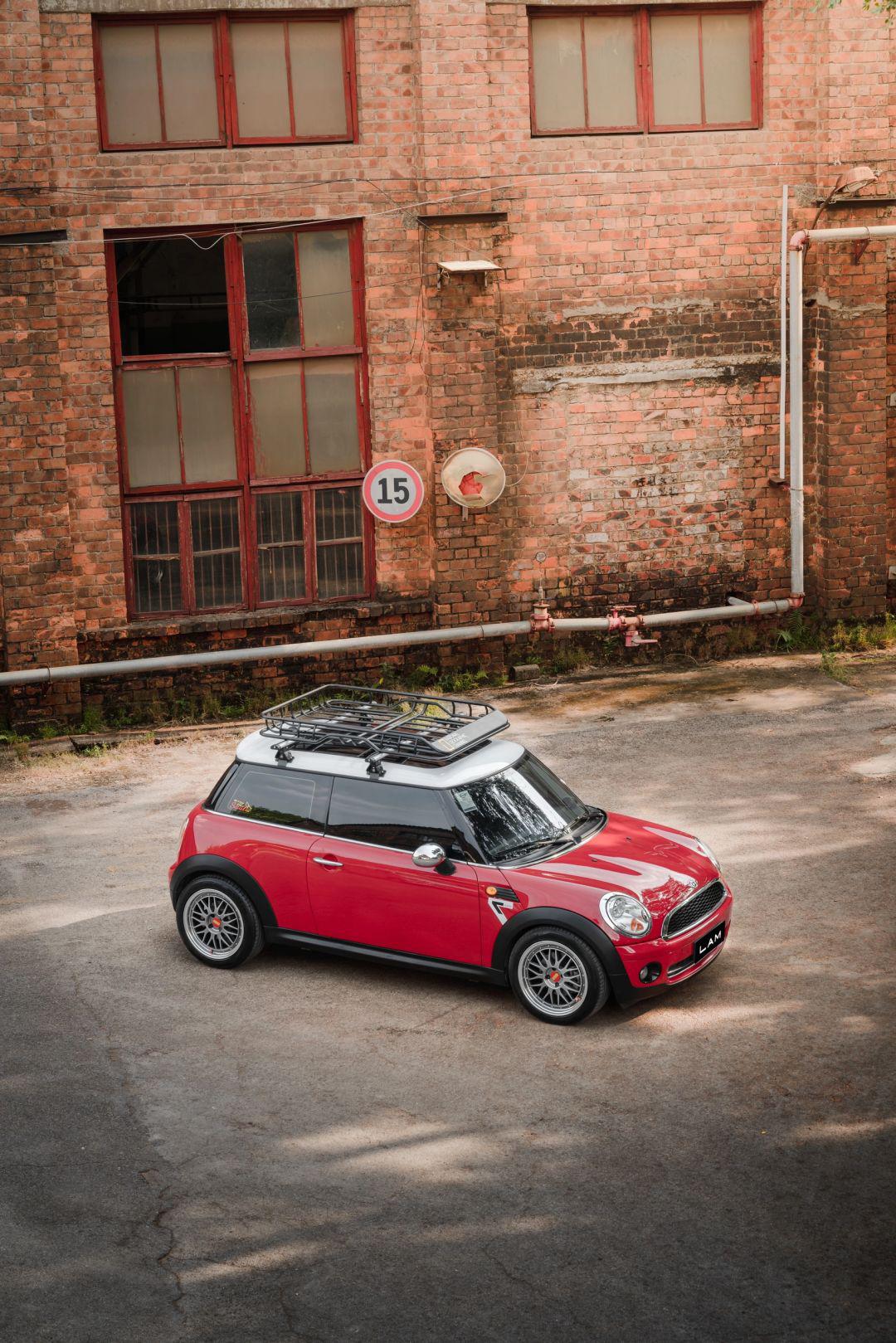 在老厂区里发现一台小迷你！MINI R56📷_MINI社区_易车社区