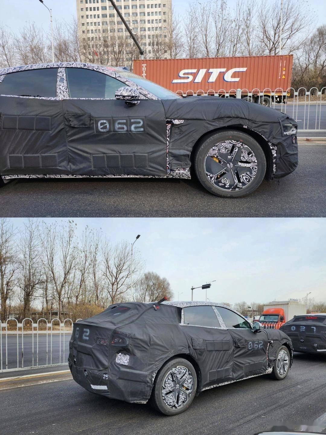 小米YU7的这张谍照图轮毂，好像都对应不上？？这个看起来像是20寸的低风阻封闭式_小米YU7社区_易车社区