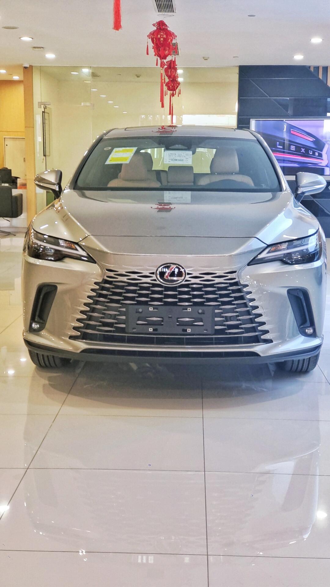 新RX300纯燃油车型到底值不值得买? 全新2.0T涡轮增压发动机+8AT变速箱_雷克萨斯RX社区_易车社区