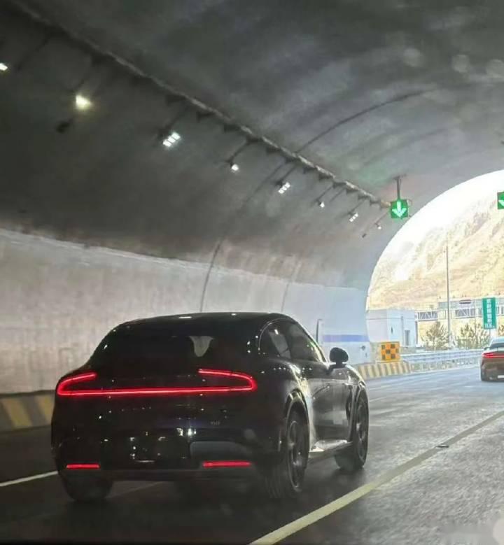 小米YU7尾灯合集，大家觉得如何？_小米YU7社区_易车社区