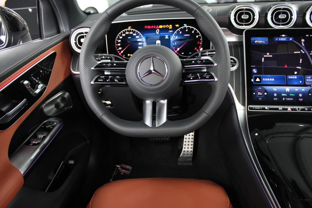 奔驰GLC300L，优雅与力量的完美融合🚗 _奔驰GLC社区_易车社区