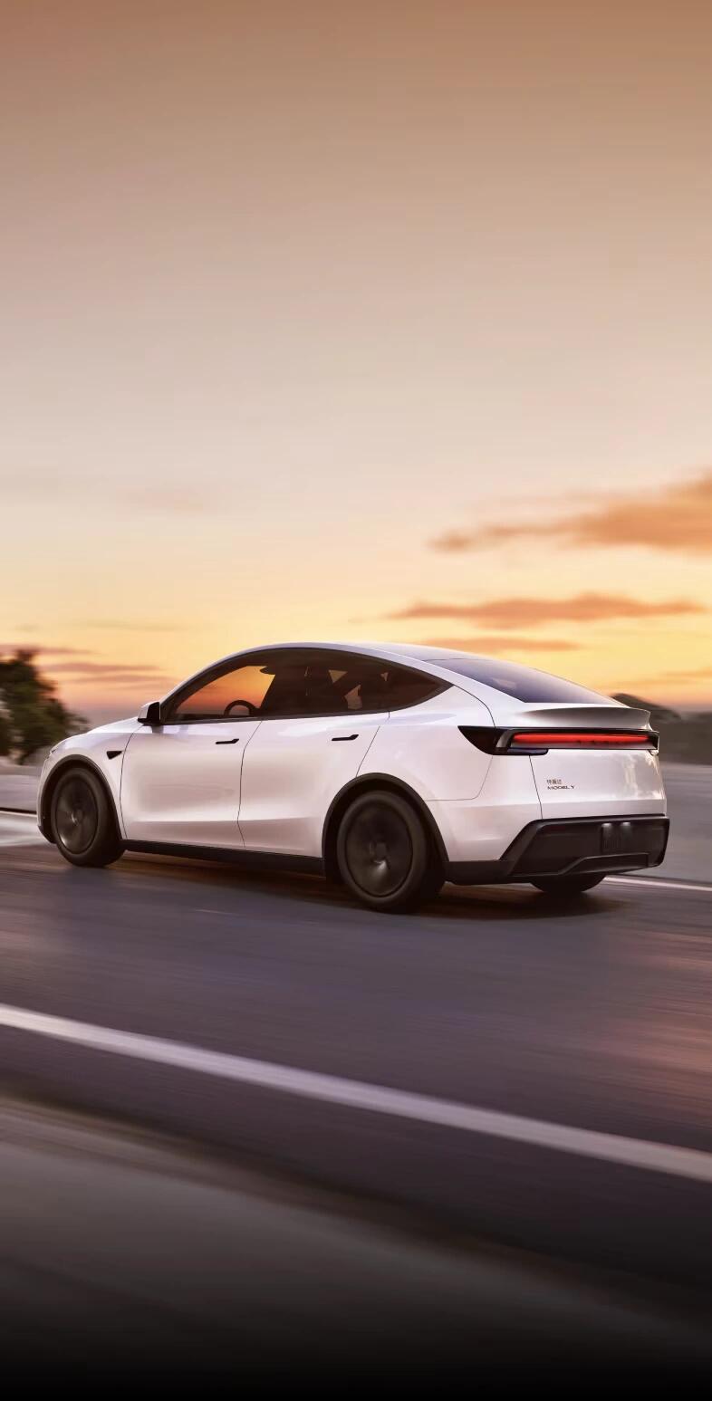 左滑看2025焕新款Model Y到底更新了什么？_Model Y社区_易车社区