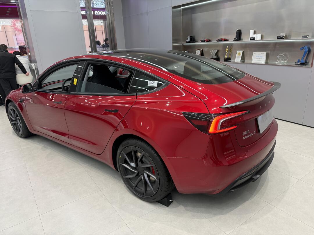 特斯拉model 3p还是3_Model 3社区_易车社区