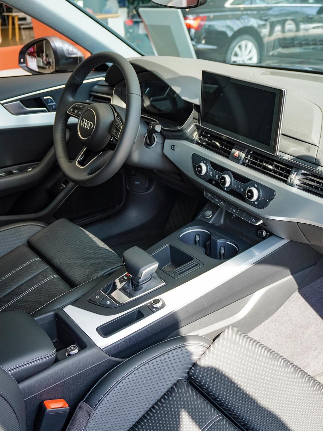 奥迪A4L｜20w预算拿下BBA，真香警告！🚗_奥迪A4L社区_易车社区