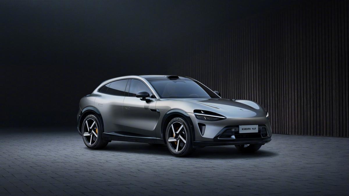 【小米 YU7 车型官方 4K 高清壁纸发布：展示宝石绿 / 钛金属/熔岩橙三色_小米YU7社区_易车社区