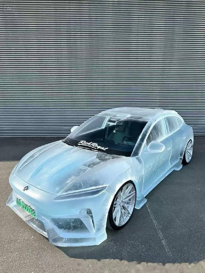 车友群里看到了冰川版的蔚来ET5T，这AI合成的效果真的帅啊，看着够逼真！ 这冬_蔚来ET5T社区_易车社区