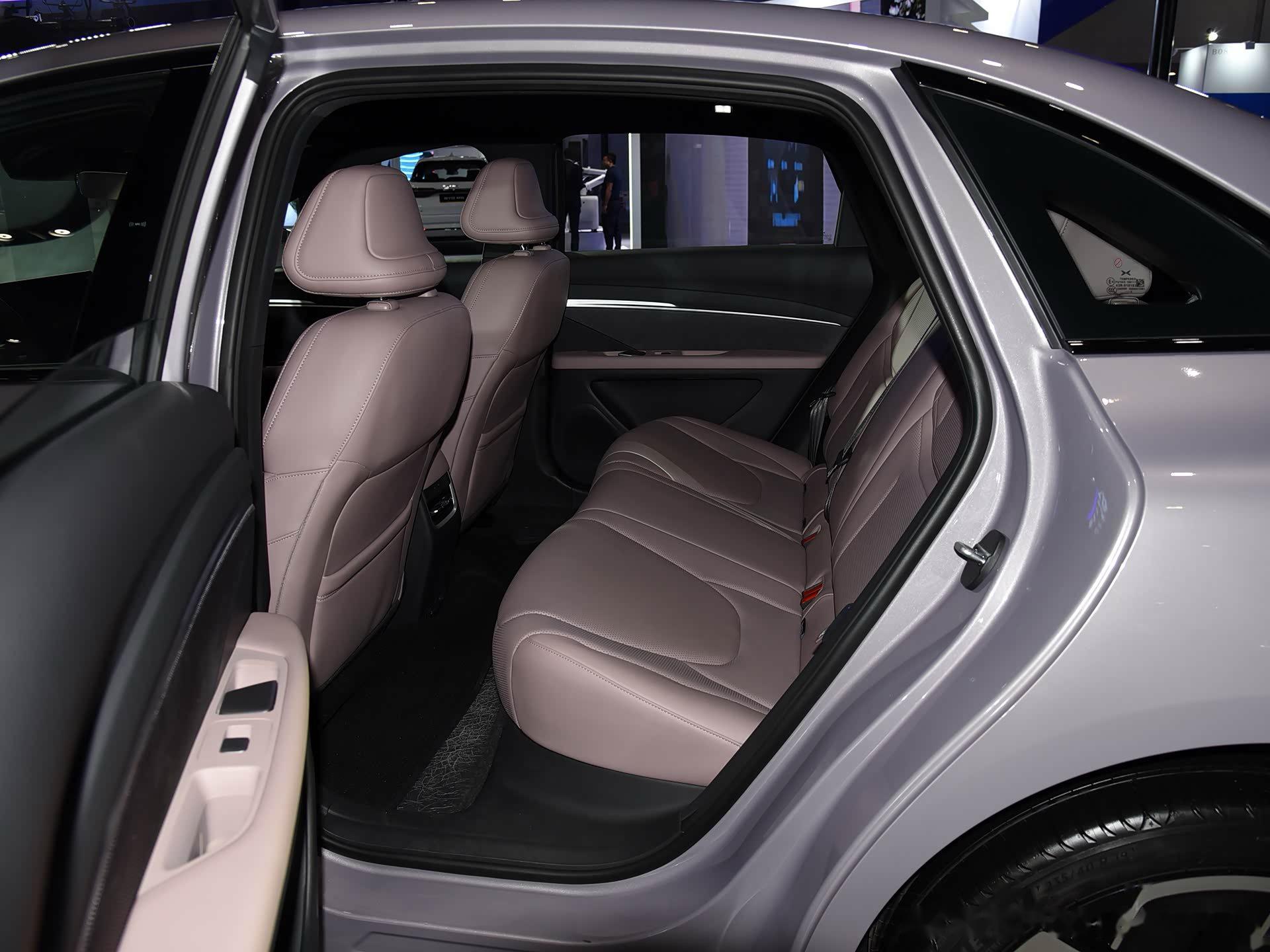 🔋 续航与补能： 零跑B01：650km超长续航（CLTC），实测达成率超90_零跑B01社区_易车社区