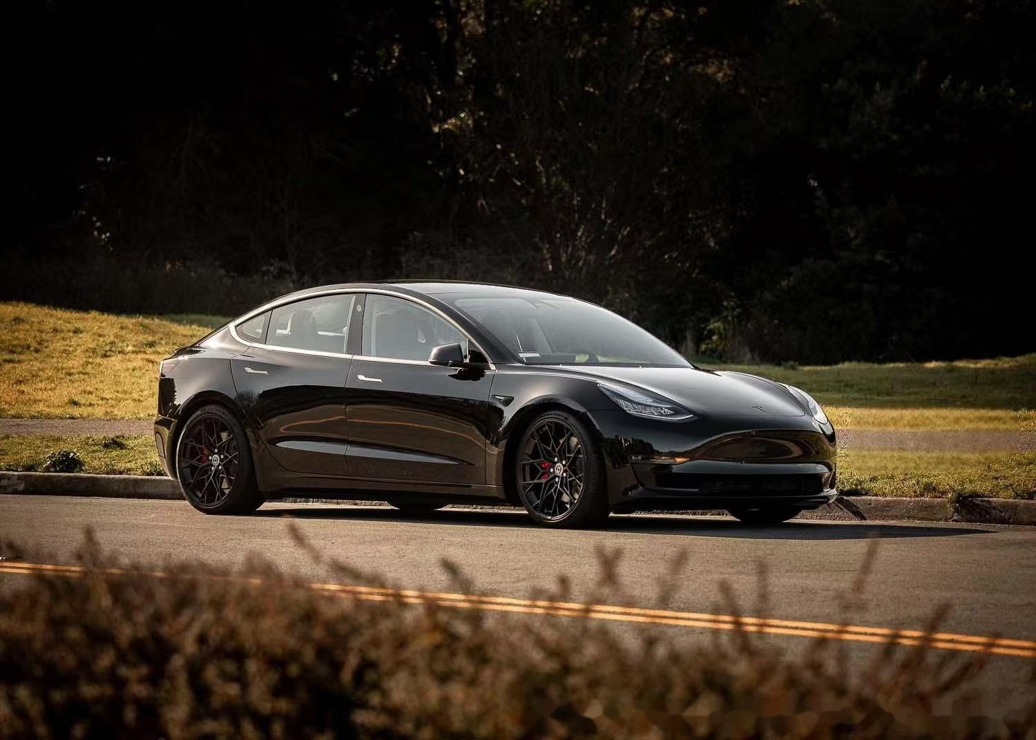 Model 3改装上脚HRE FF10 黑色 20寸 model Y/3P数据可_Model 3社区_易车社区