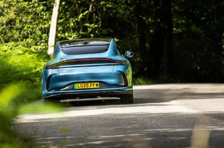 Autocar近日对刚刚在英国发布的MG IM5（智己L6）进行了详细评测，总分_ID.7 VIZZION社区_易车社区